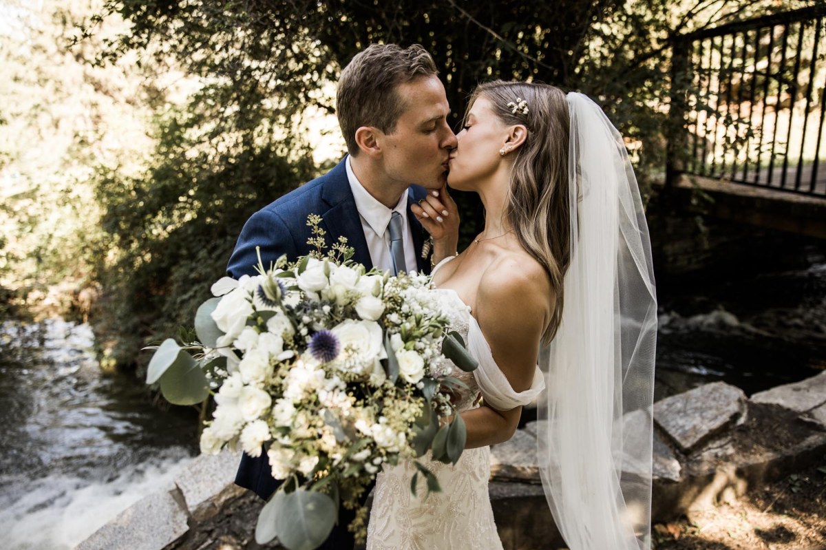 Chantelle and Karl-Erik’s Lake House Wedding – Valerie Richer Photography