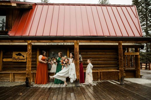 Courtney & Jeryd’s Fall Wedding at Folk Tree Lodge – Valerie Richer ...